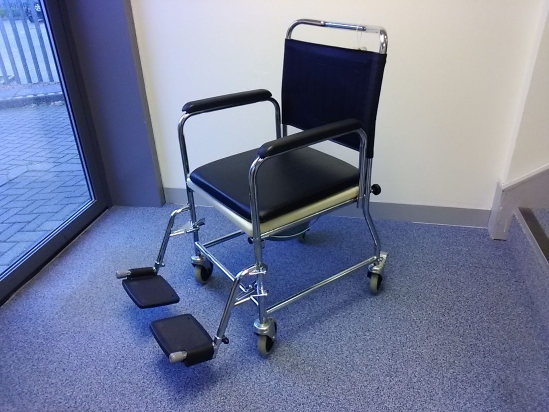 Apex Mobile Commode (SAC360) | SmitCare